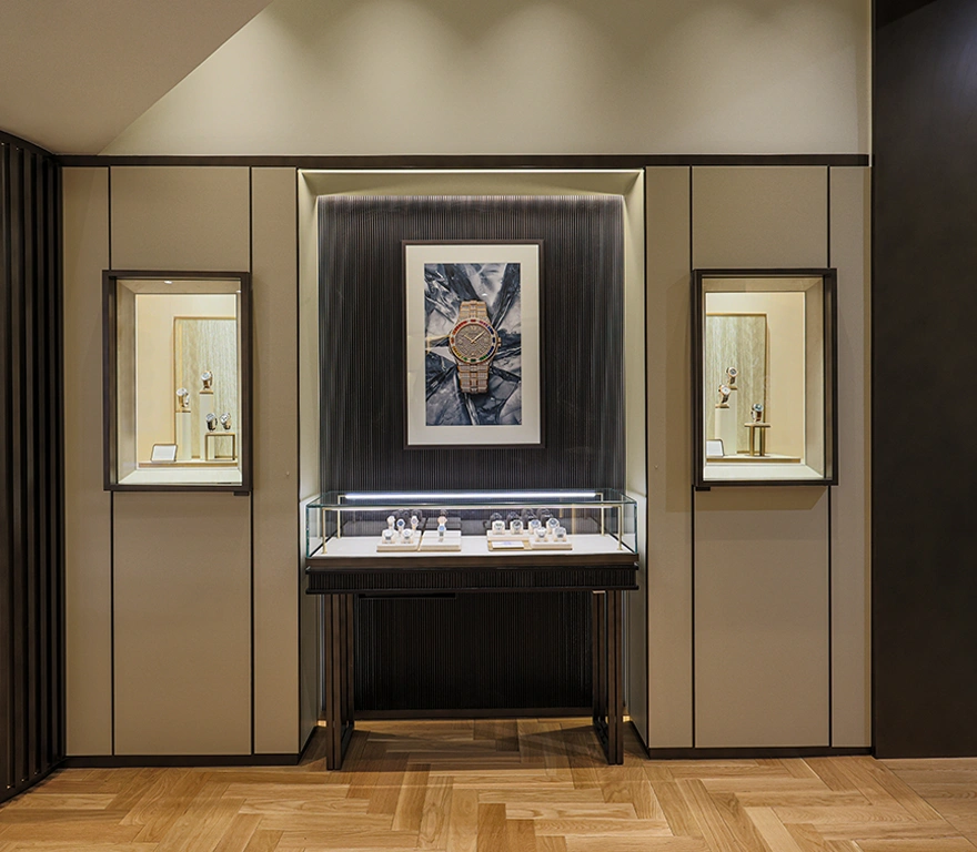 Chopard Raffles City - Cortina Watch
